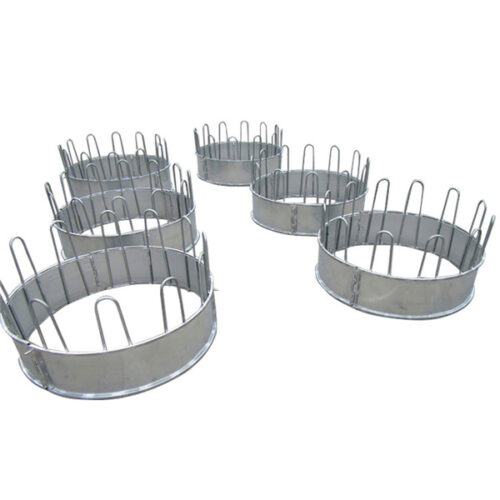 Choosing the Right Round Bale Feeder for Your Cattle