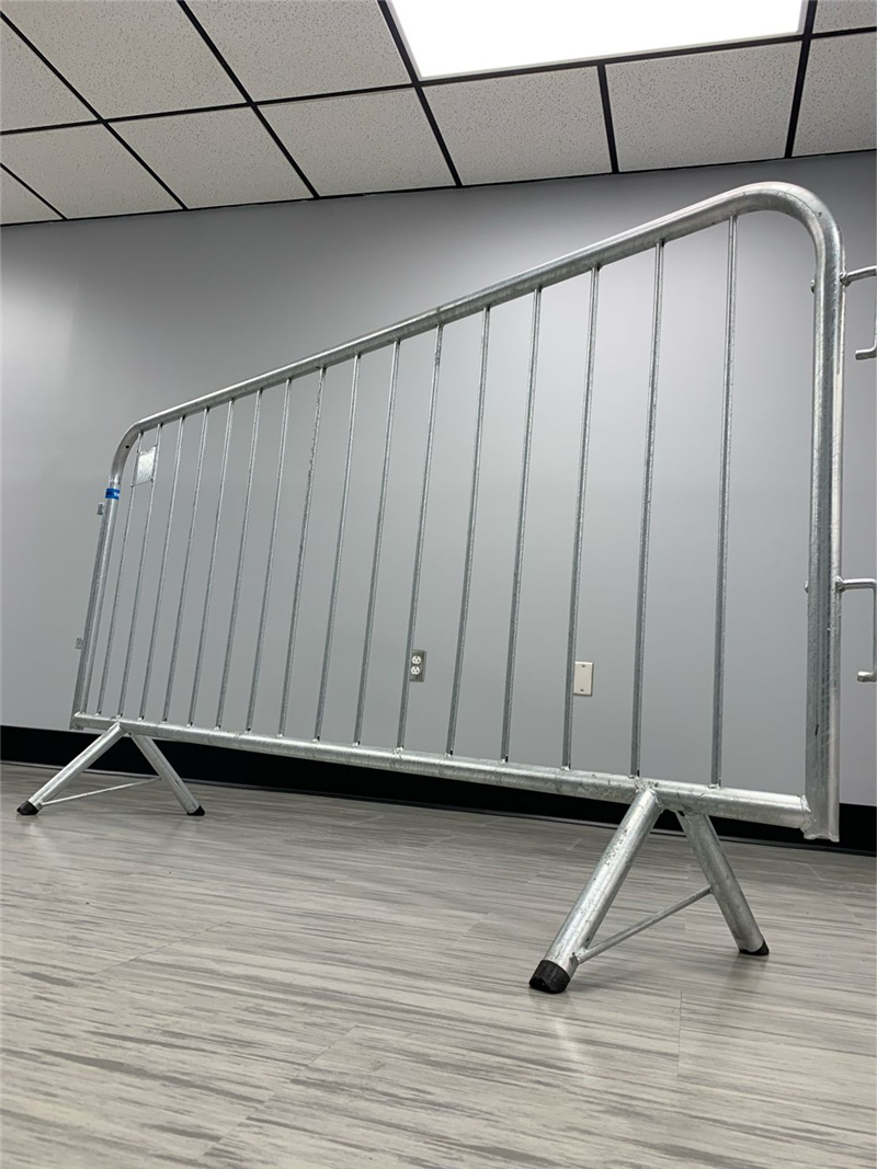 Galvanized Queue Barrier China Supplier - High-Quality Temporary Fences ...
