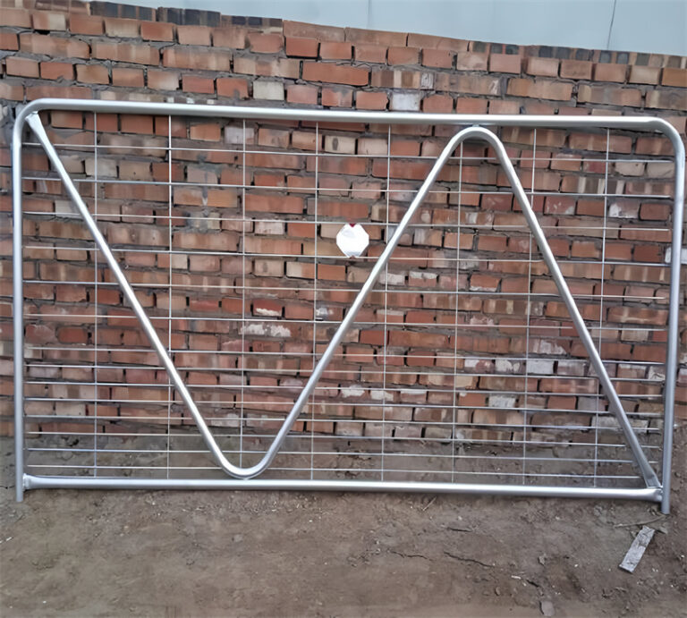 Choosing the Right Farm Fence Gate Dimensions for Your Needs