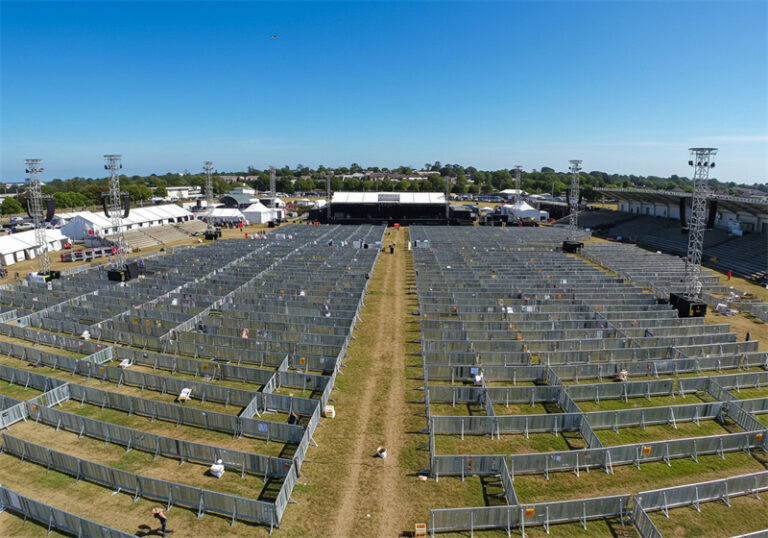 Galvanized Steel Interlocking Crowd Control Barriers - Heavy Duty Barricade
